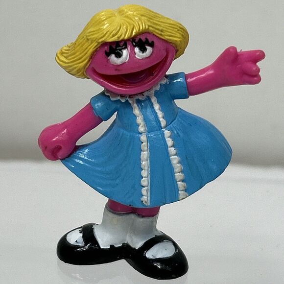 Sesame Street | Toys | Prairie Dawn Sesame Street Cake Topper Tyco Pvc ...